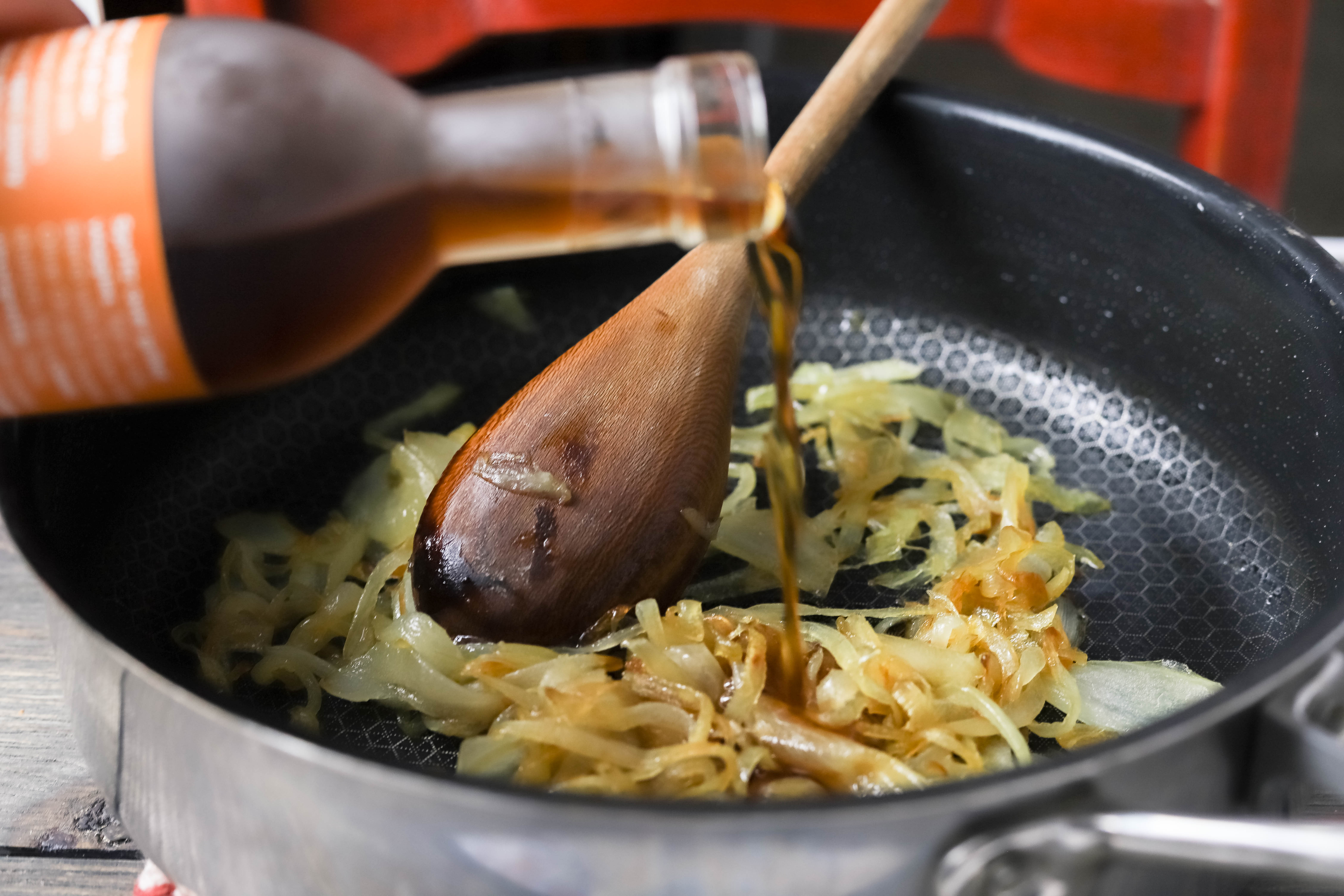How to make Caramelized Onions | a flavor journal.